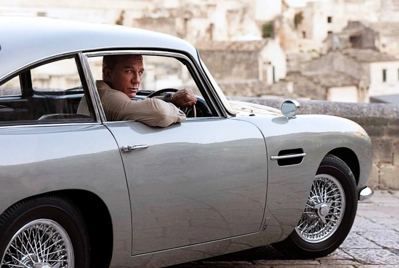 James Bond’s Ultimate Aston Martin Gadget Cars